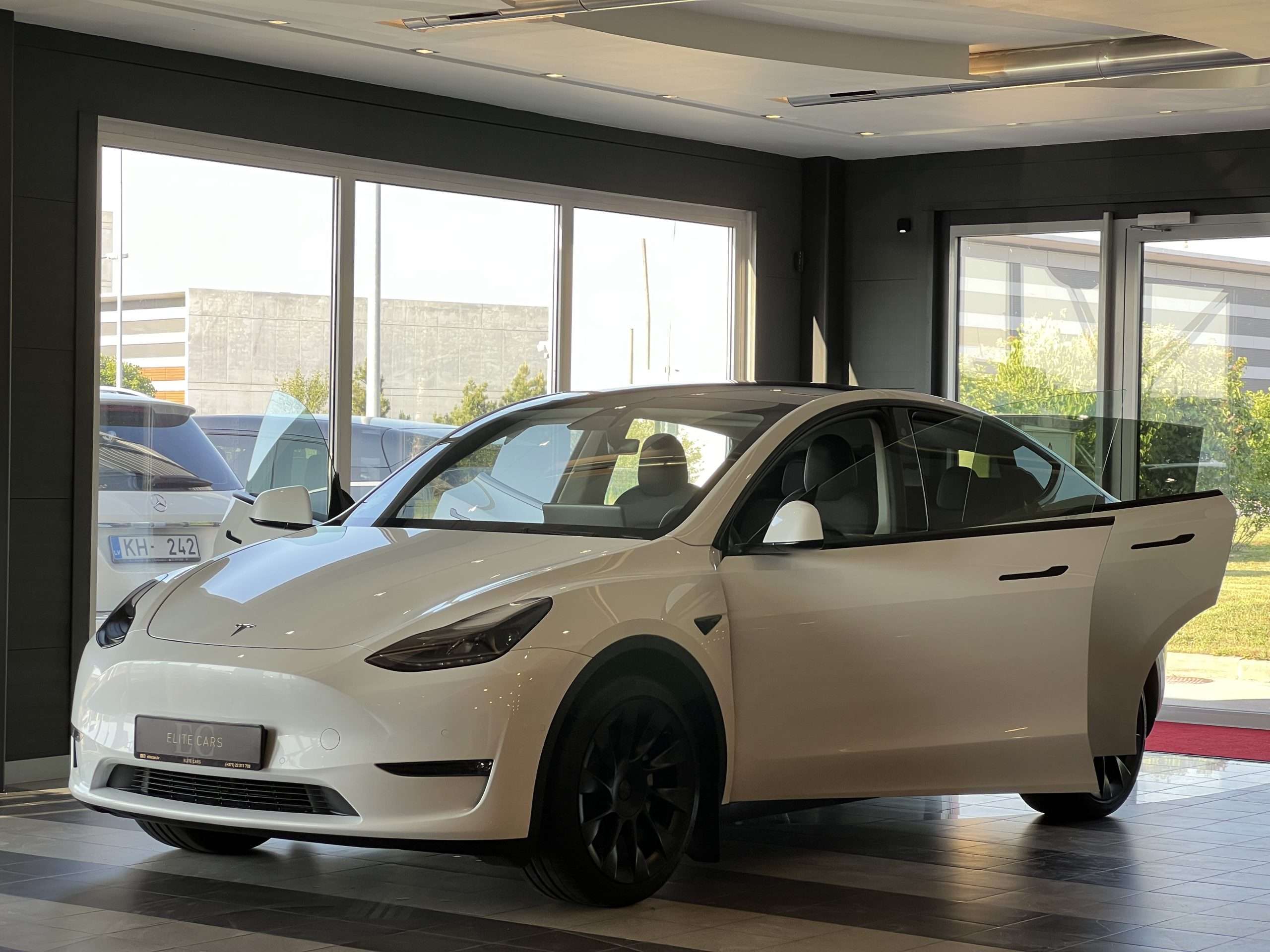Tesla Model Y 2021 - Elite Cars