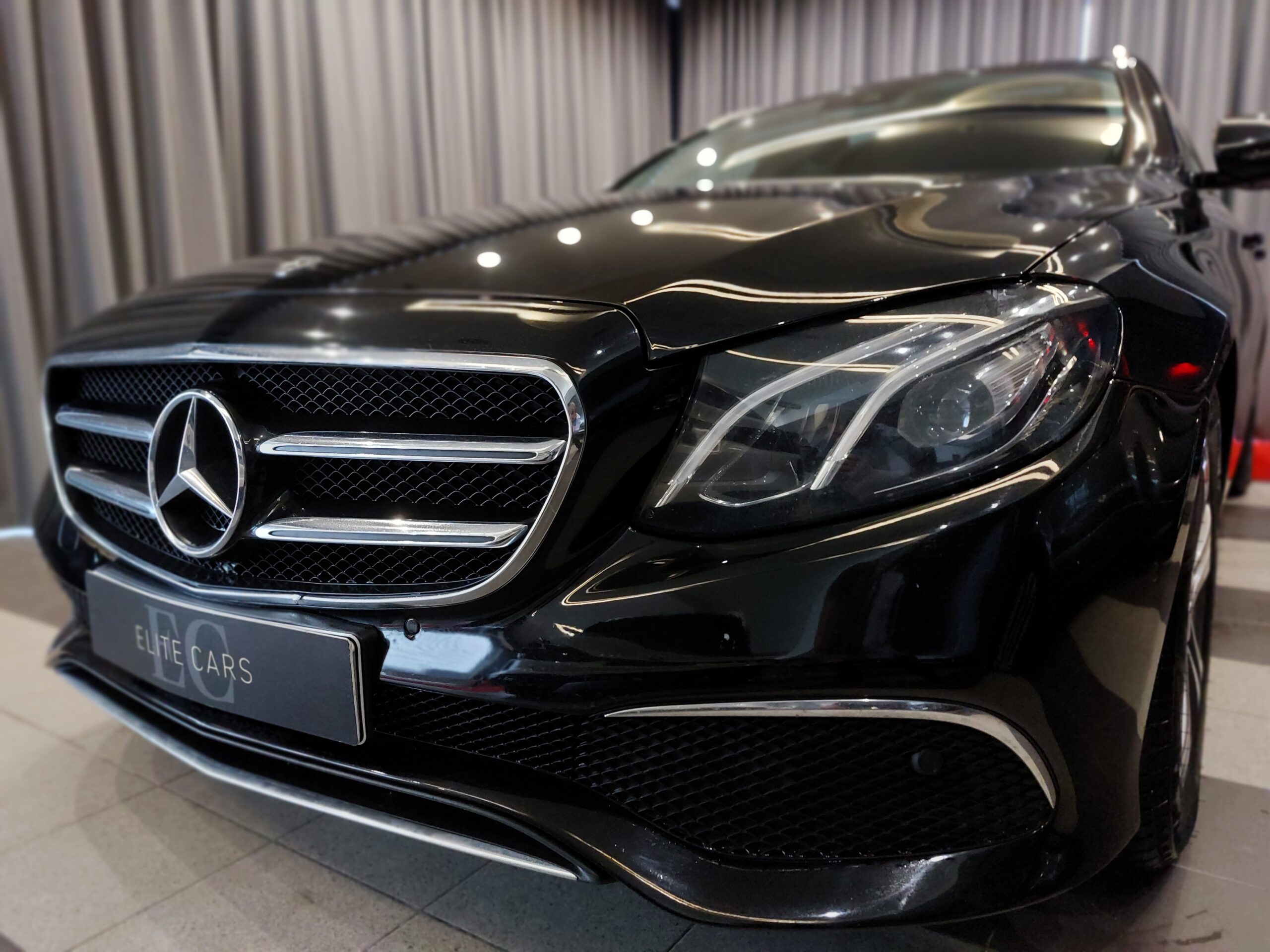 Mercedes-Benz E200 d 2018 - ELITECARS