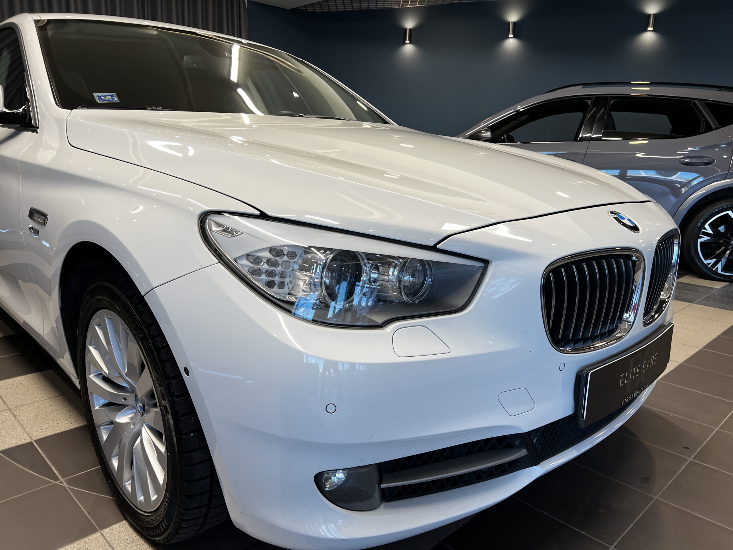 BMW 535 xDrive 2012 - Elite Cars