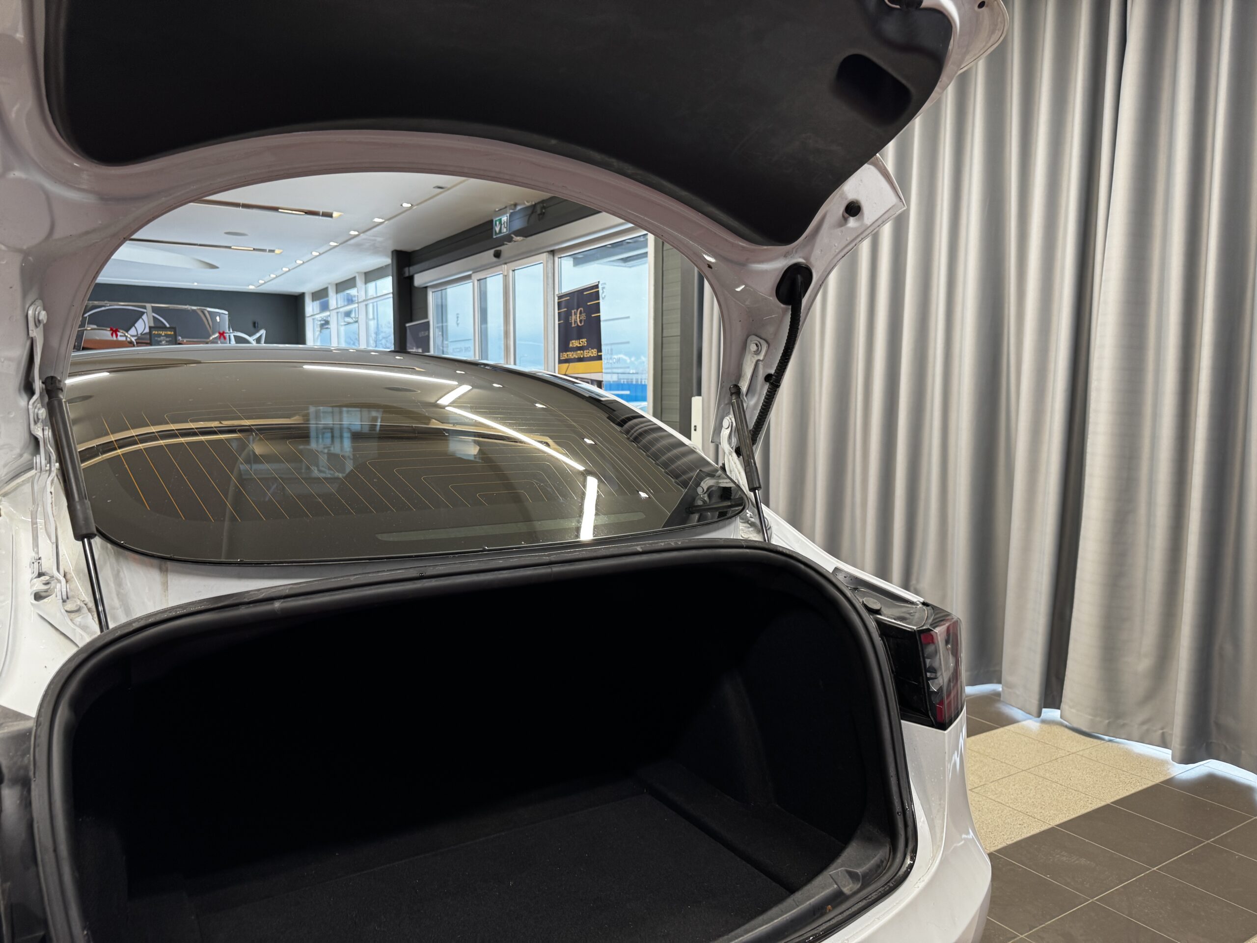 Tesla Model 3 2019 - Elite Cars
