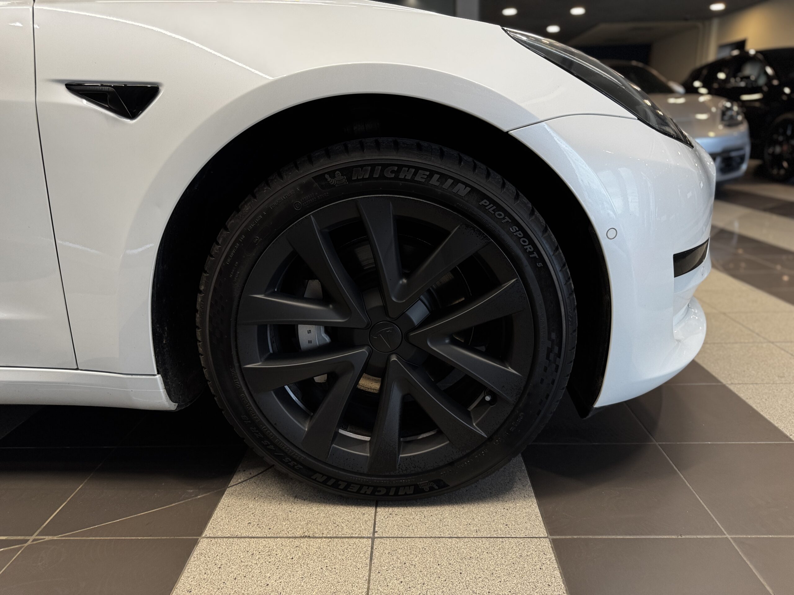 Tesla Model 3 2019 - Elite Cars