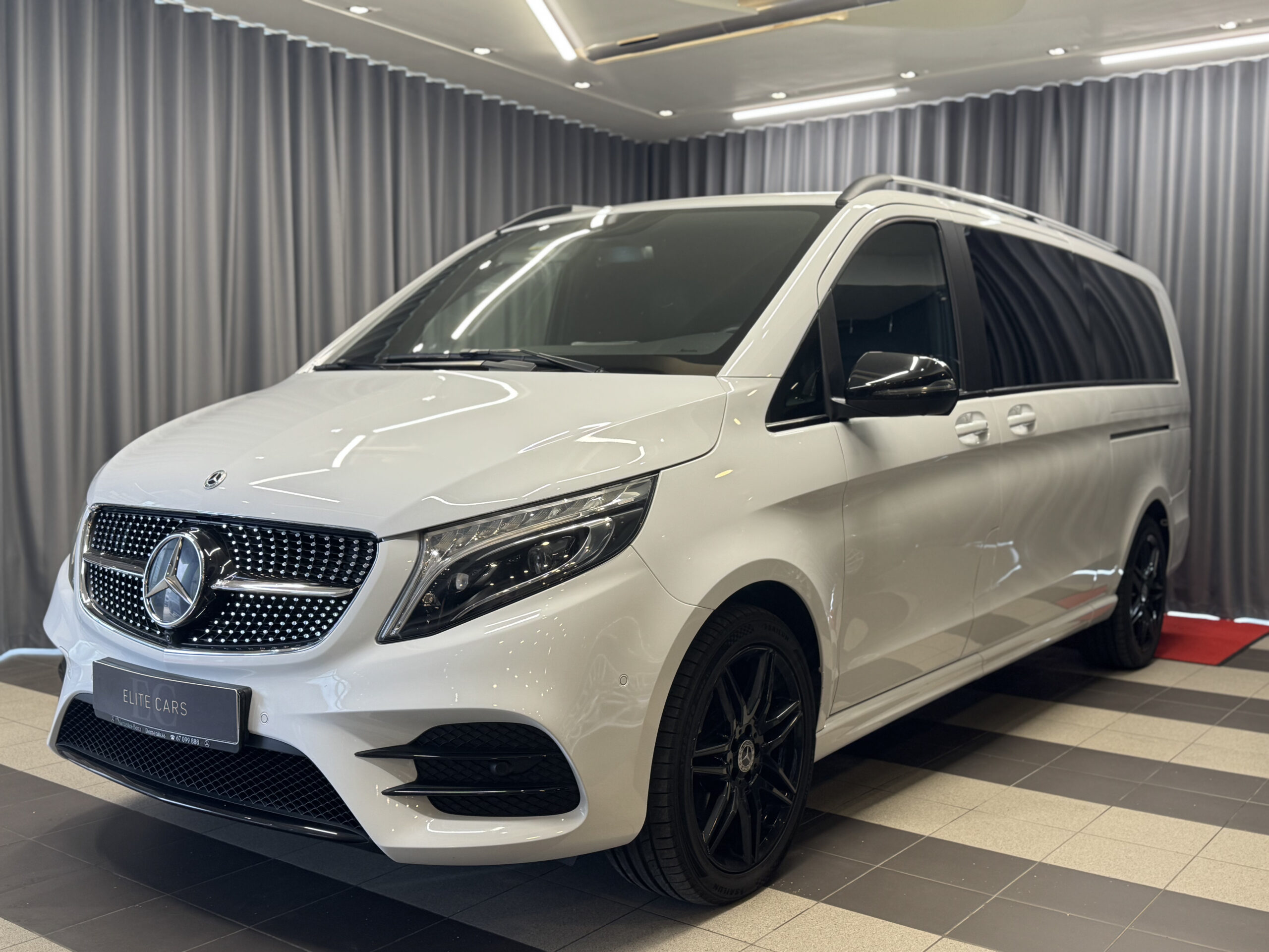 Mercedes-Benz V250 2022 - Elite Cars