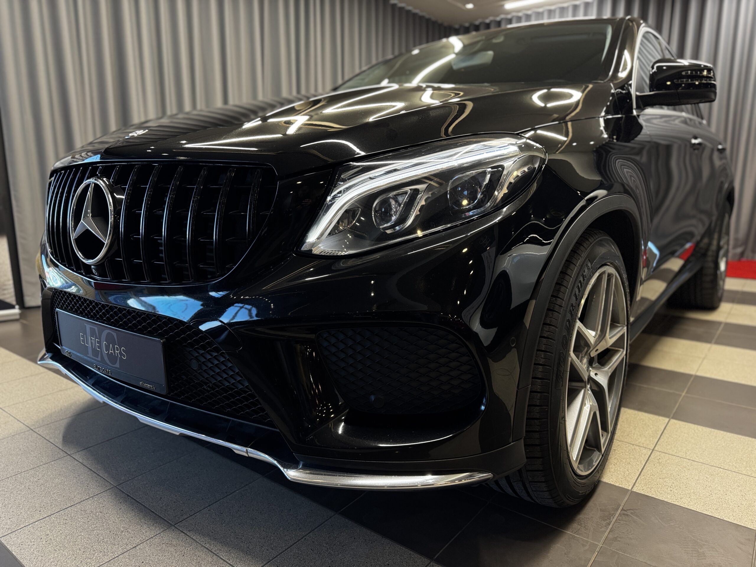 Mercedes-Benz GLE 2015 - Elite Cars