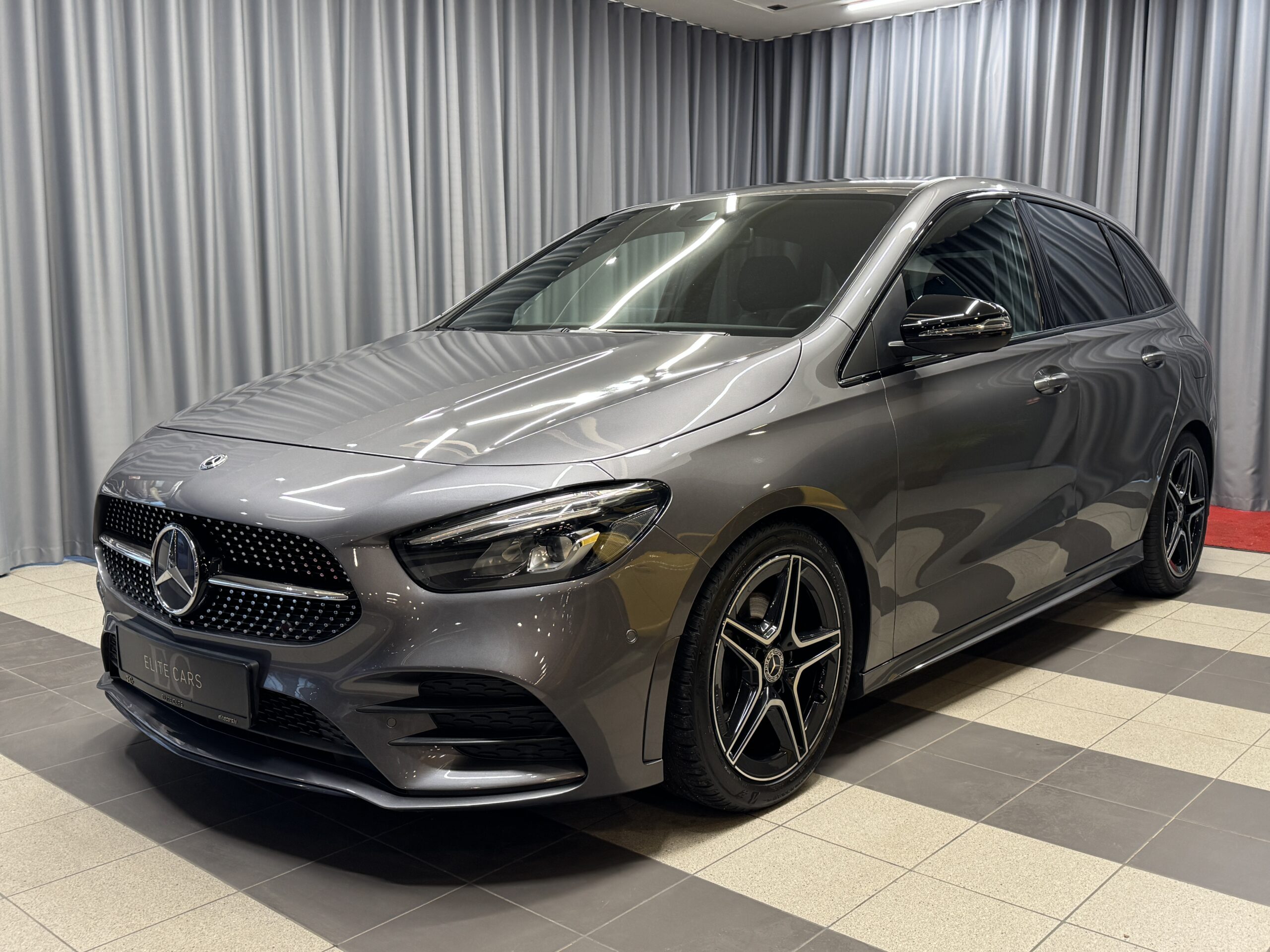 Mercedes-Benz B180 2019 - Elite Cars
