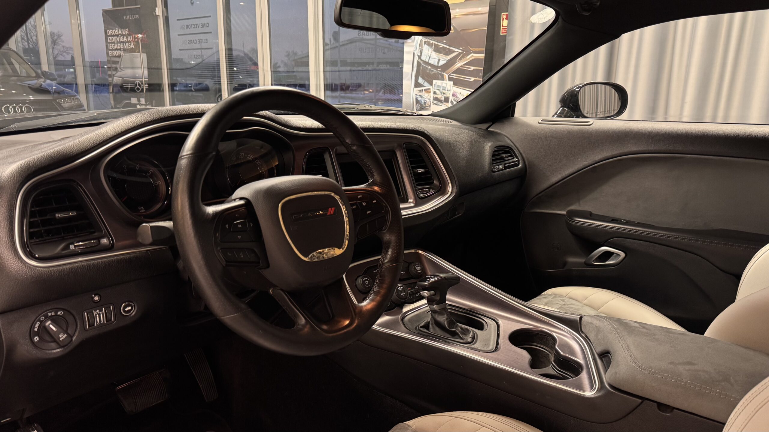 Dodge Challanger 2018 - Elite Cars
